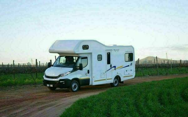 Bobo Campers - Discoverer 6 | Worldwide Motorhome Holidays