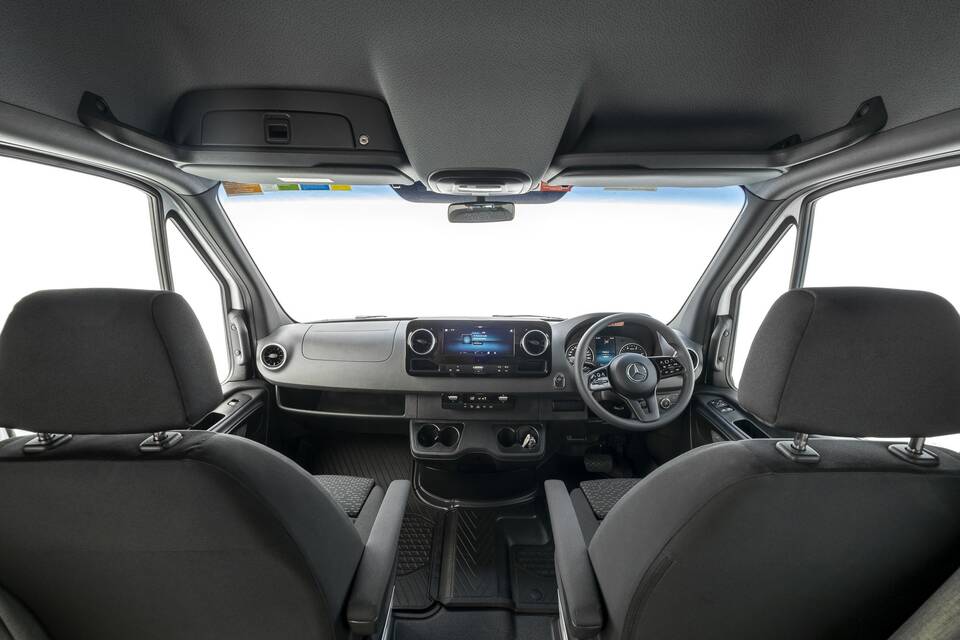 Apollo Euro Plus - 3 Berth | Worldwide Motorhome Holidays