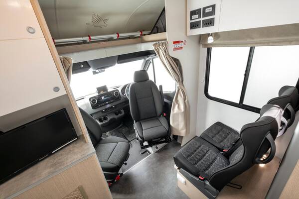 Apollo Euro Quest - 4 Berth | Worldwide Motorhome Holidays