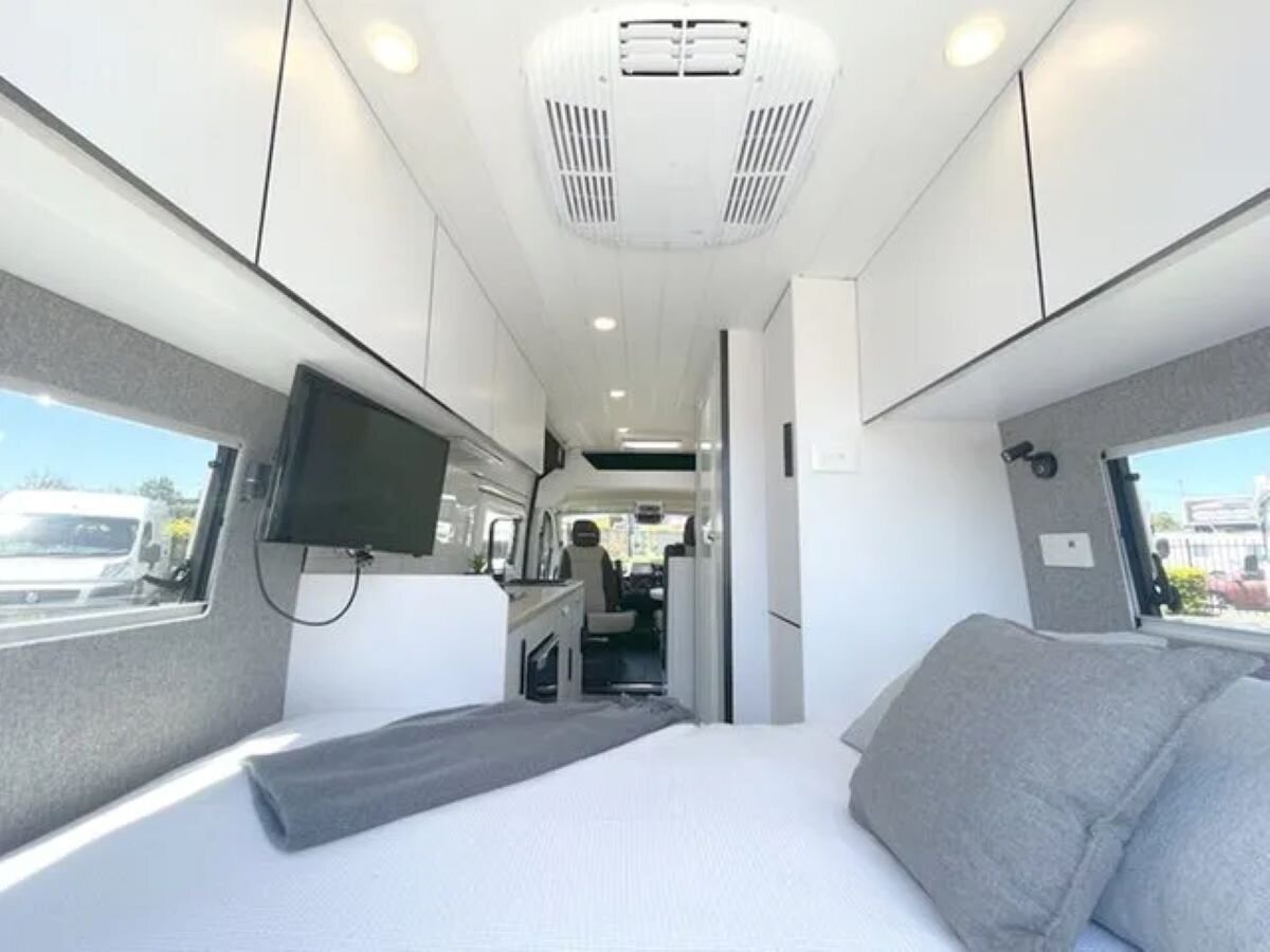Star RV Polaris - 2 Berth | Worldwide Motorhome Holidays